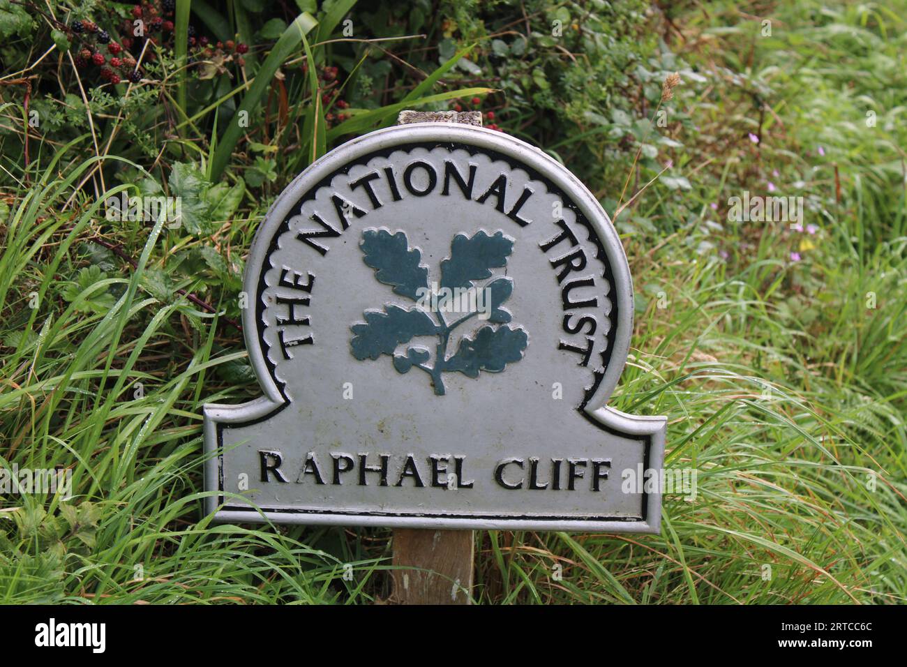 National Trust signs showing the oak leaf Stock Photo - Alamy