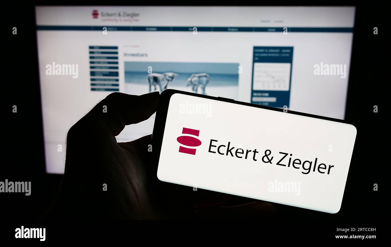 Ez logo hi-res stock photography and images - Alamy