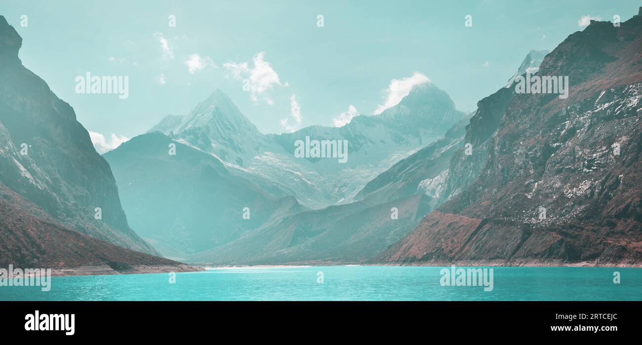 Beautiful lake Paron in Cordillera Blanca, Peru, South America Stock ...