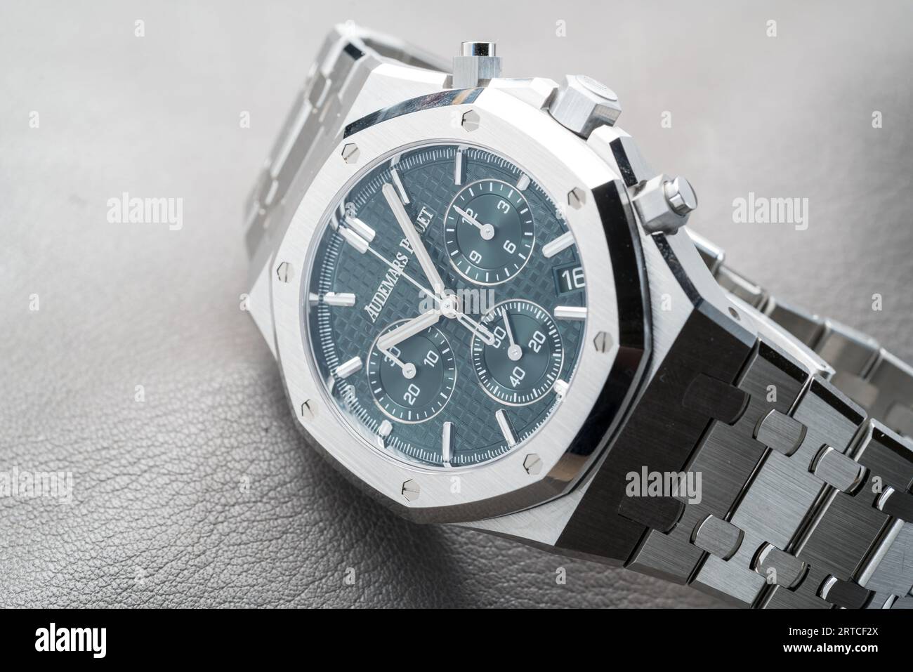 Various Audemars Piguet Royal Oak Models Stock Photo - Alamy