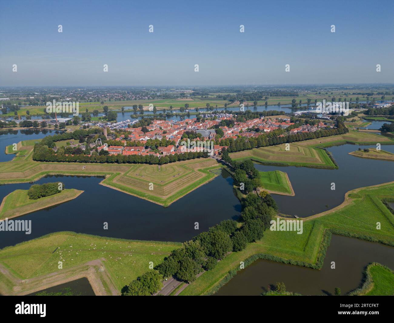 Aerial view of the fortress town of Heusden, province of 'Noord-Brabant ...