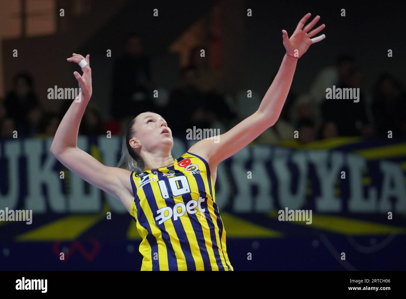 ISTANBUL, TURKIYE - JANUARY 18, 2023: Arina Fedorovtseva serves during ...