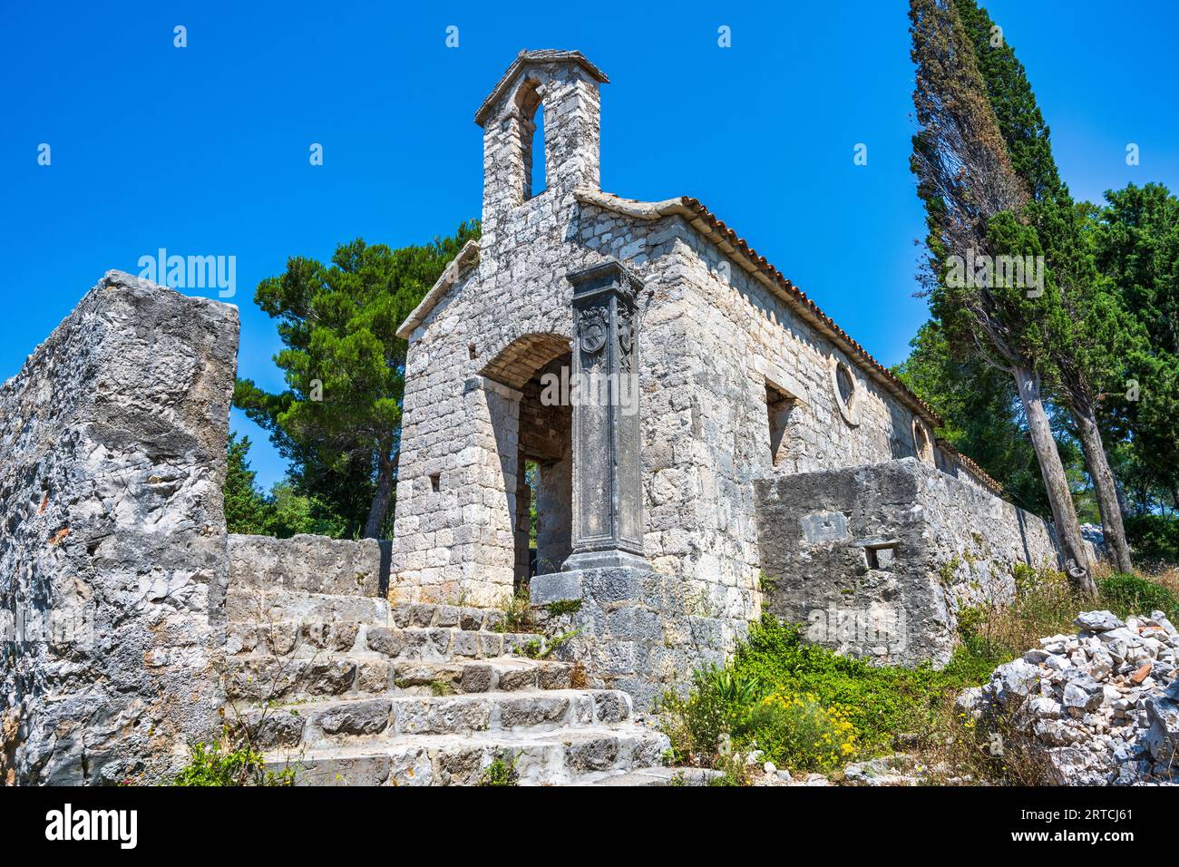 Church of Our Lady of the Rosary on the path leading to the Spanish ...