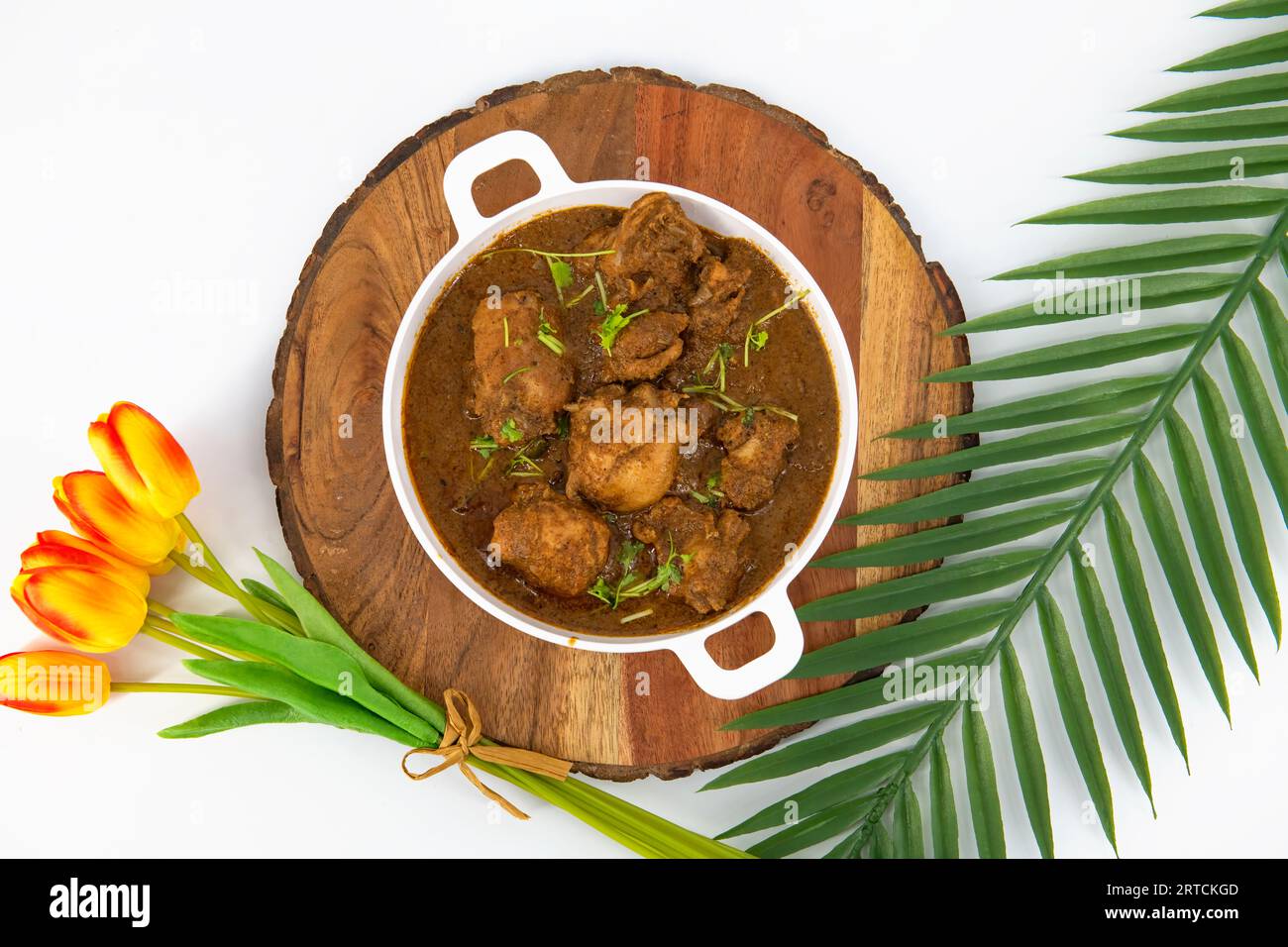 Chicken curry or masala or country chicken kuzhambu Tamilnadu style ...