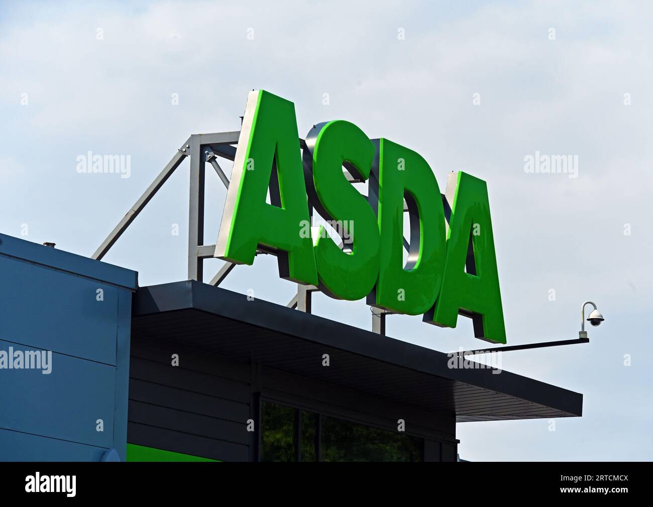 ASDA Adel Supermarket, Holt Park Road, Leeds, Yorkshire, England ...