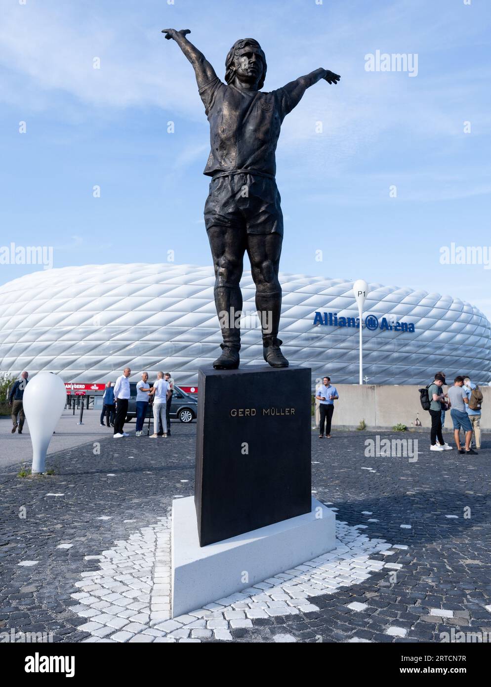 Munich, Germany. 12th Sep, 2023. A monument in honor of Gerd Müller ...