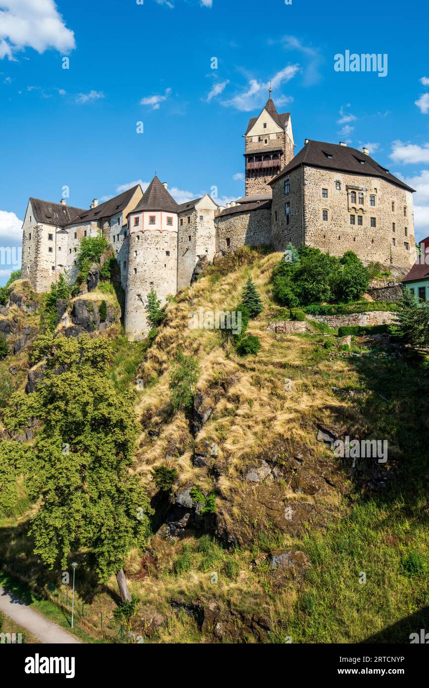 Loket Castle on the Eger River in Loket, West Bohemia, Czech Republic ...