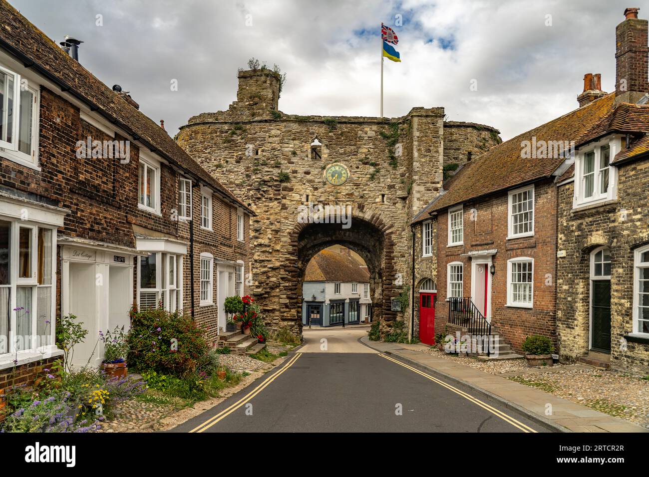 Landgate town gate in Rye, East Sussex, England, United Kingdom, Europe ...
