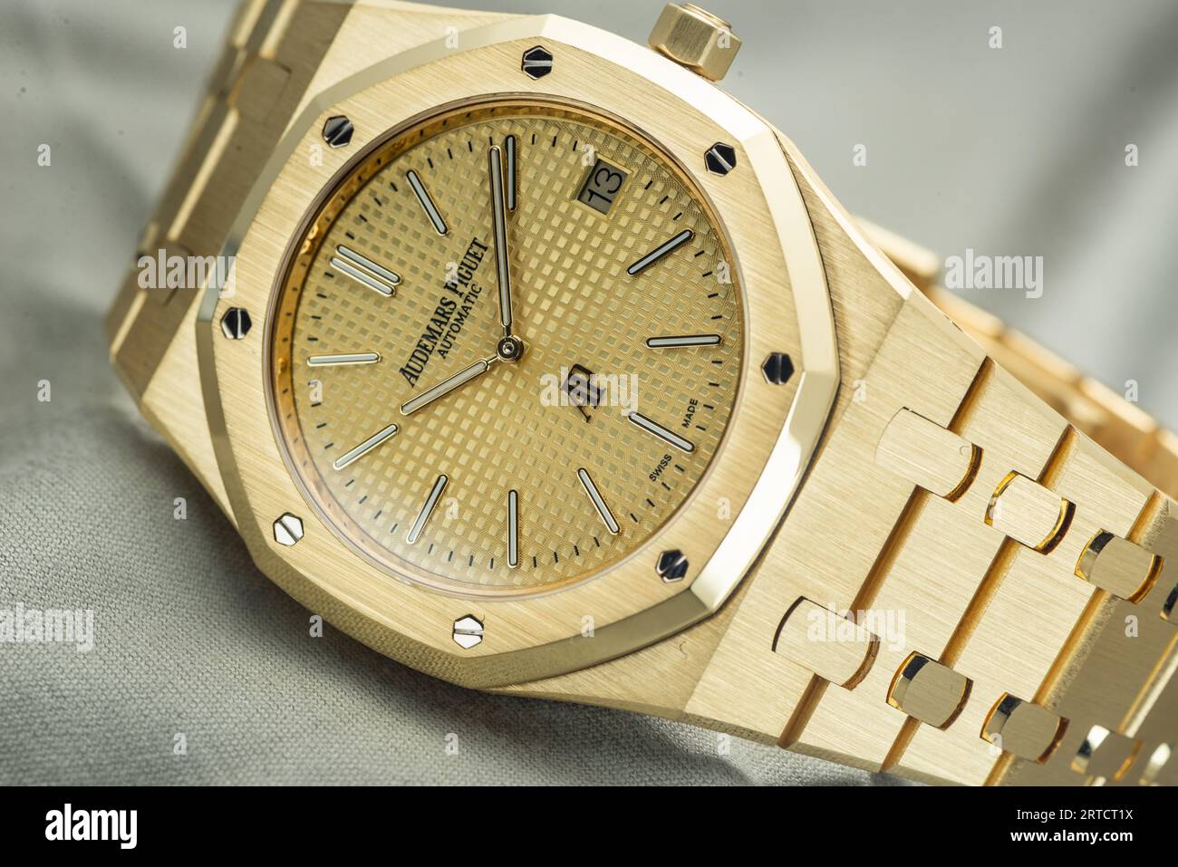 Audemars Piguet Royal Oak 15202 Stock Photo - Alamy