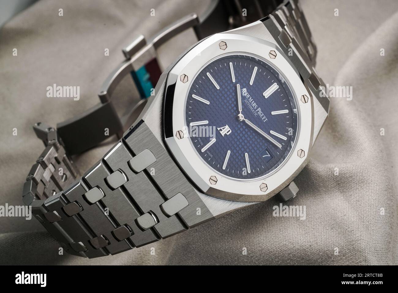 Audemars Piguet Royal Oak 15202 Stock Photo - Alamy