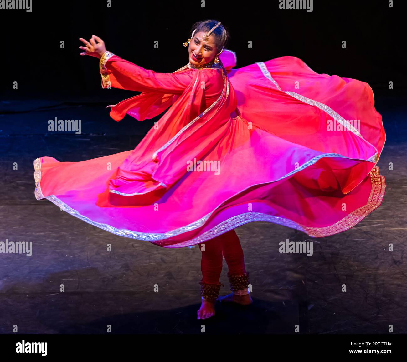 Lok Chhanda Indian dancer performs swirling dance at Edinburgh Festival ...