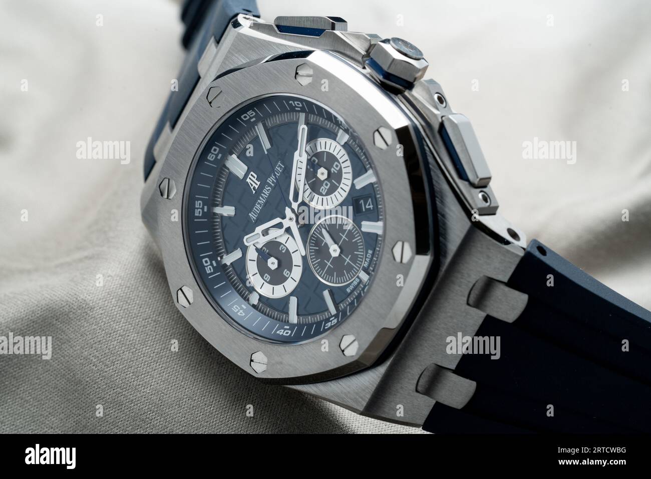 Audemars Piguet Royal Oak Offshore 26480 Titanium Stock Photo - Alamy