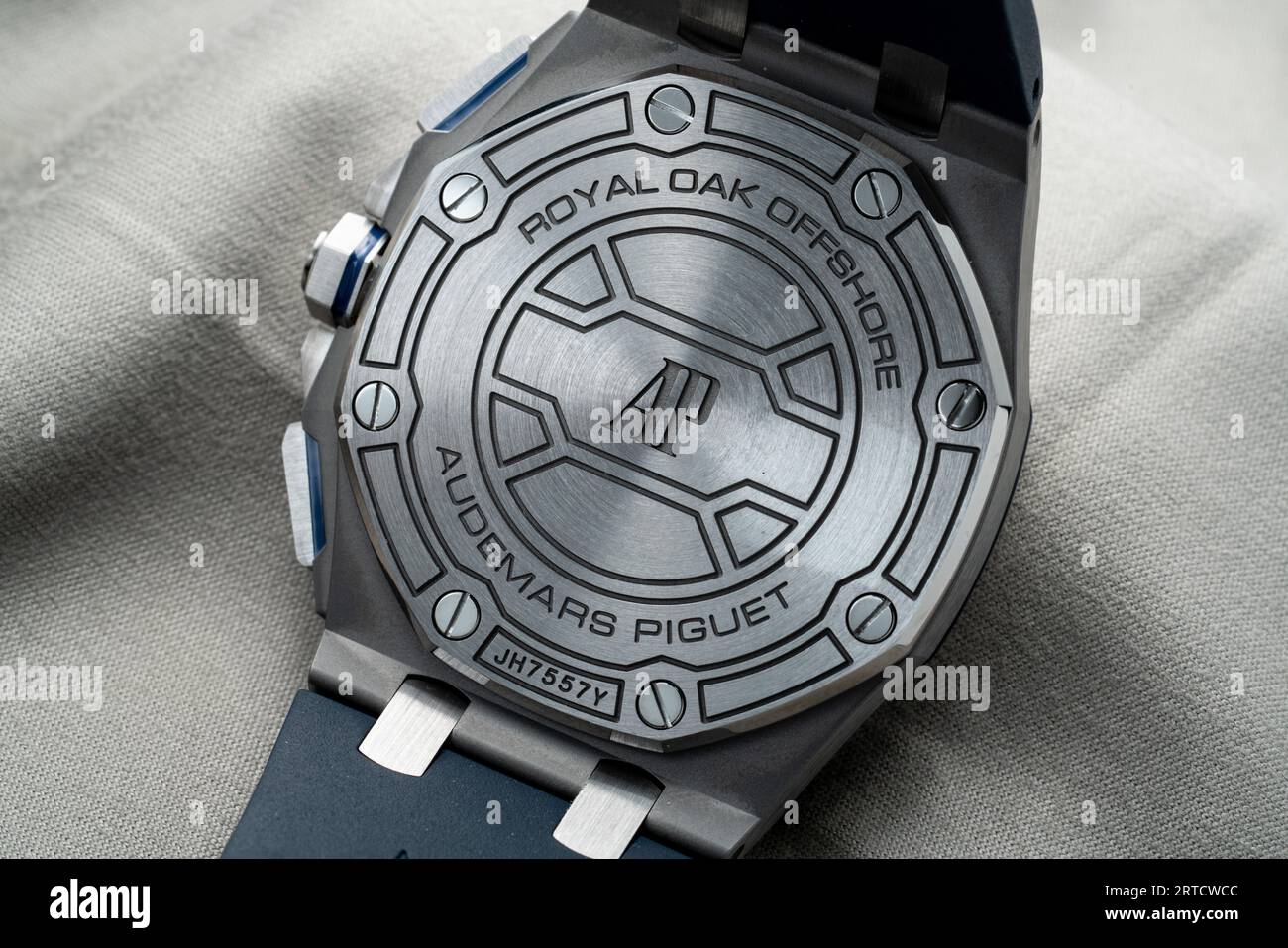 Audemars Piguet Royal Oak Offshore 26480 Titanium Stock Photo - Alamy