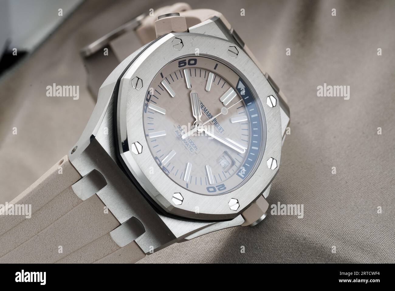 Audemars Piguet Royal Oak Offshore 15710ST Stock Photo - Alamy