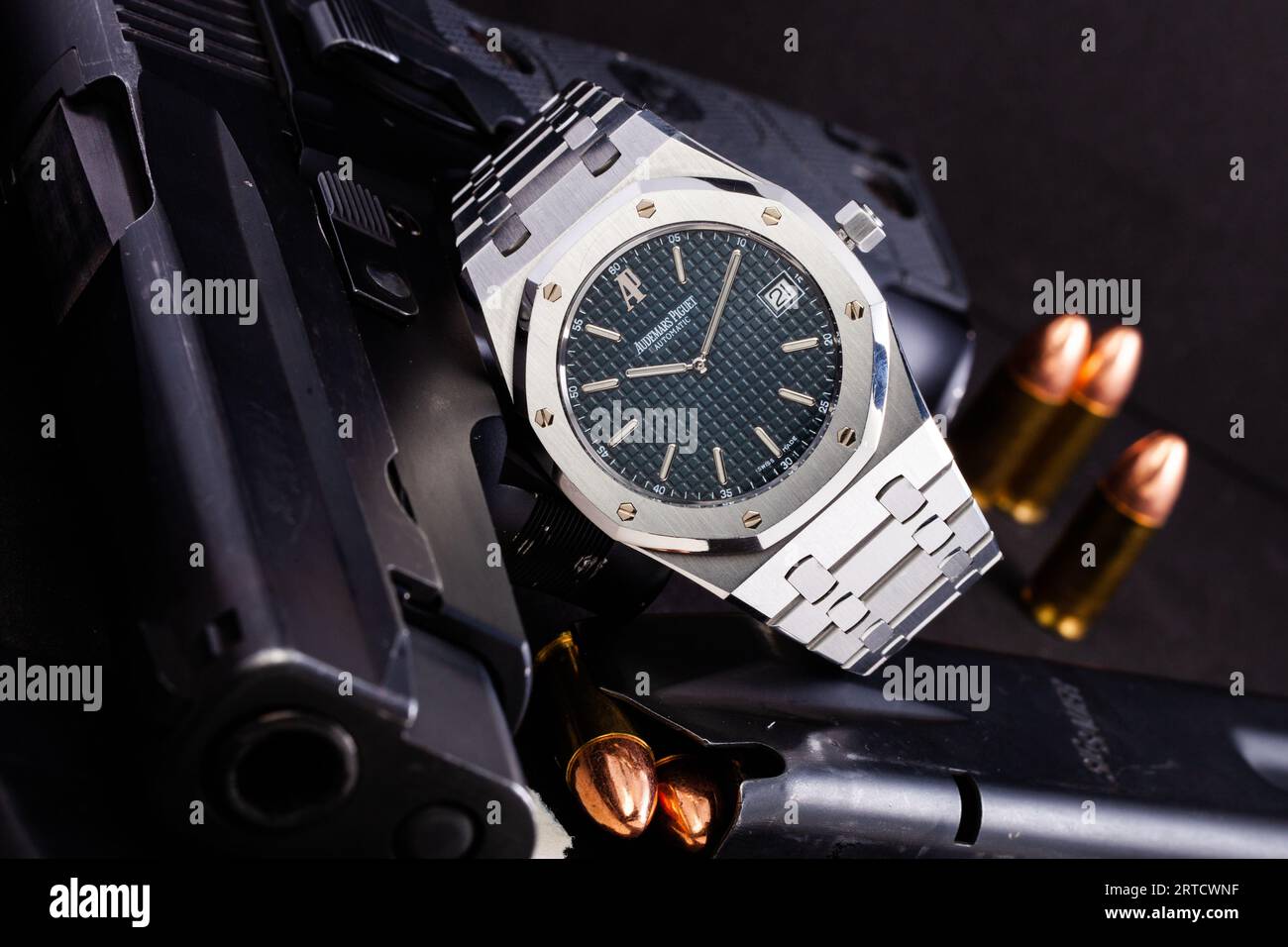 Audemars Piguet Royal Oak 15202 Stock Photo - Alamy