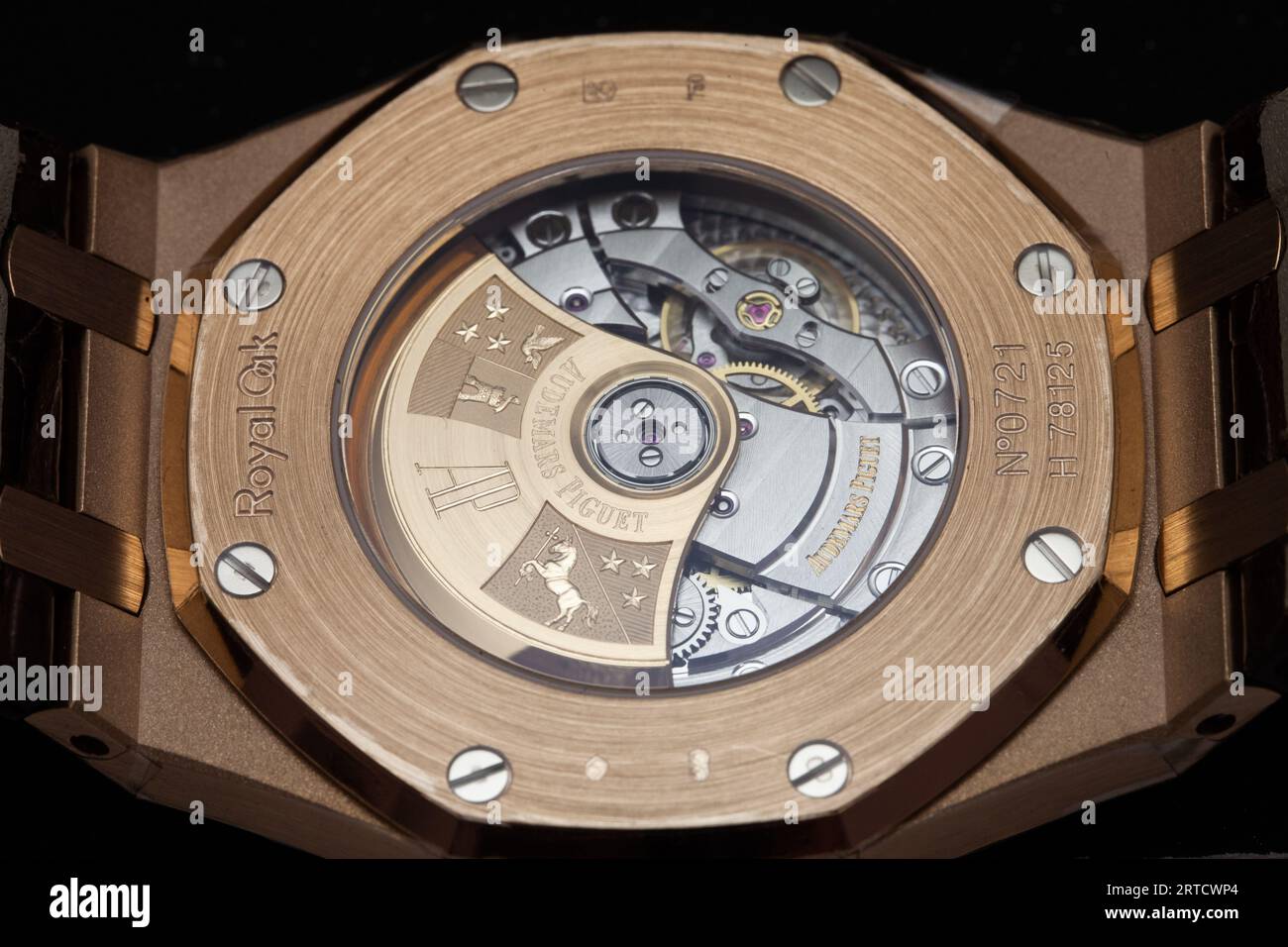 Audemars Piguet Royal Oak 15400 Stock Photo - Alamy