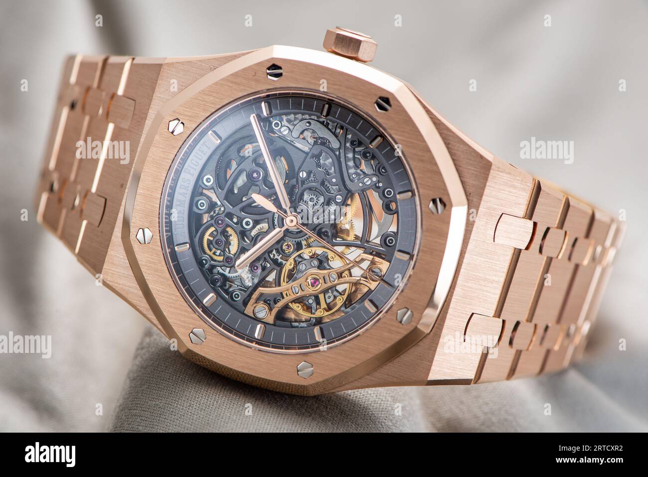 Audemars Piguet Royal Oak 15407 Skeleton Stock Photo - Alamy