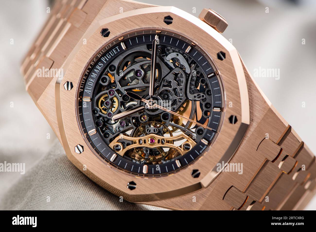 Audemars Piguet Royal Oak 15407 Skeleton Stock Photo - Alamy
