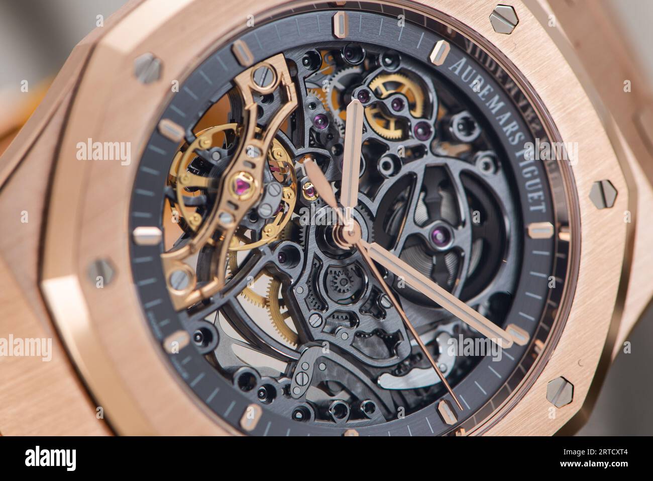 Audemars Piguet Royal Oak 15407 Skeleton Stock Photo - Alamy