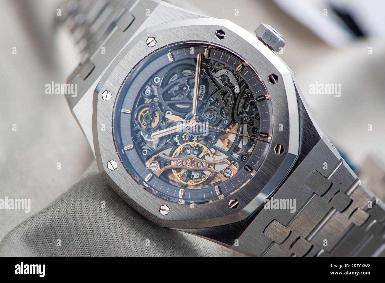 Audemars Piguet Royal Oak 15407 Skeleton Stock Photo - Alamy