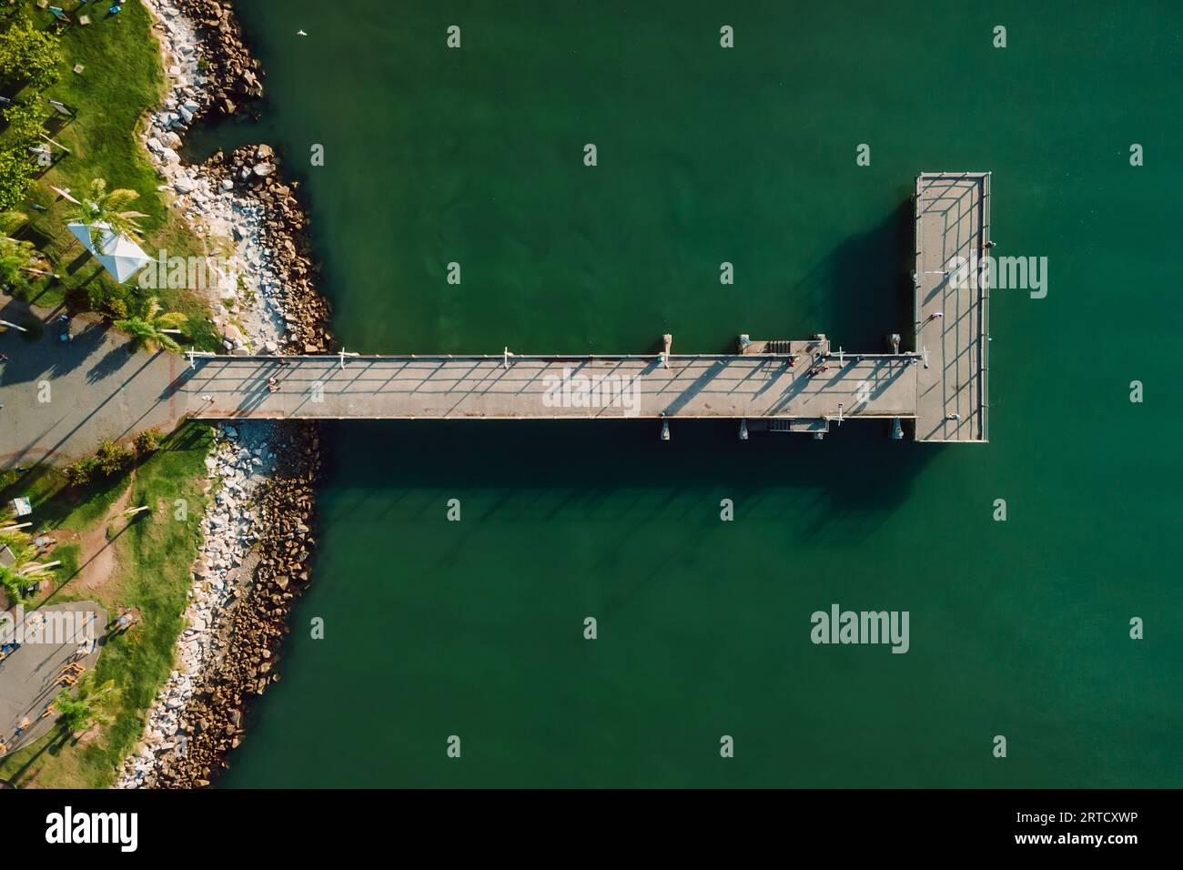 View wooden pier sea hi-res stock photography and images - Alamy