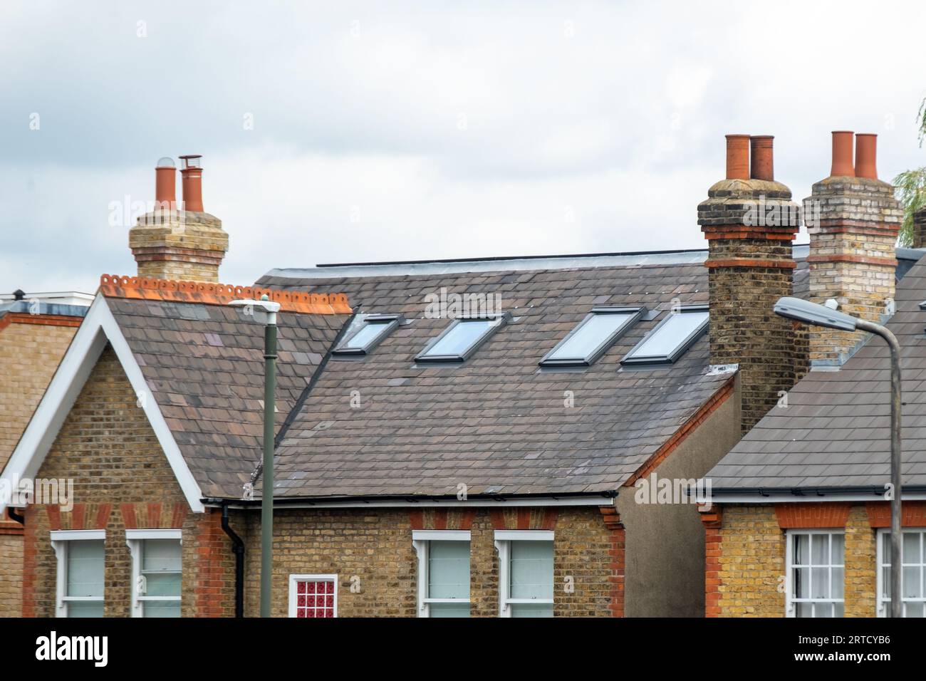 Typical british house hi-res stock photography and images - Alamy