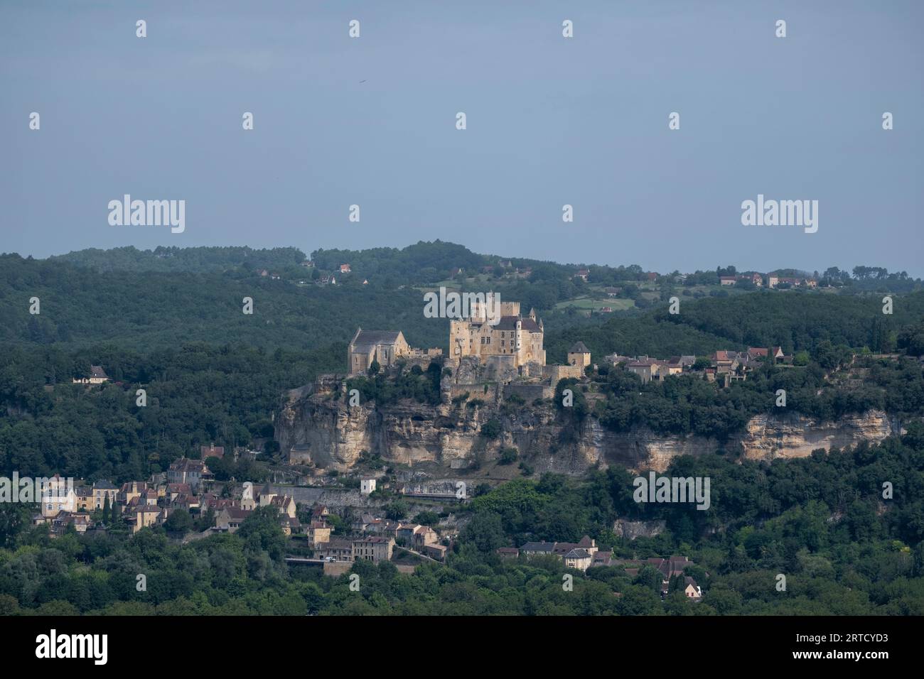 Chteau de beynac hi-res stock photography and images - Alamy