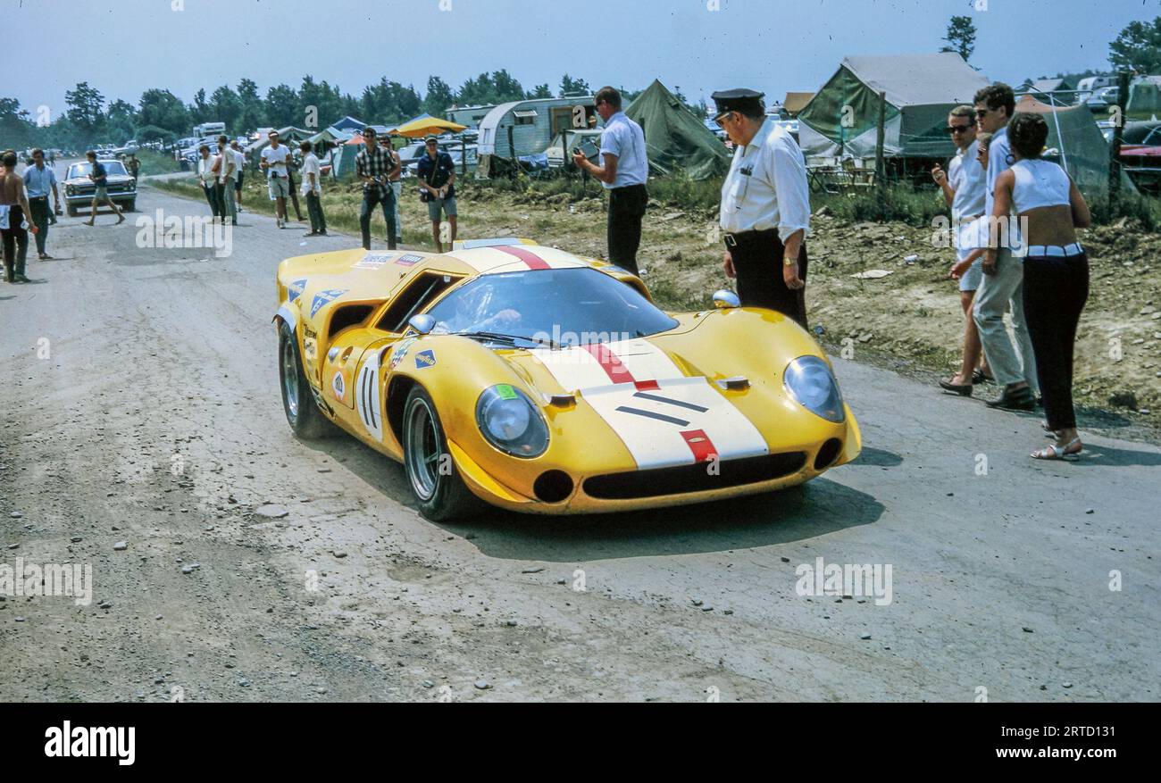 Lola T70 Mk 3 GT of Jo Bonnier and Chuck Parsons at the 1968 Watkins ...