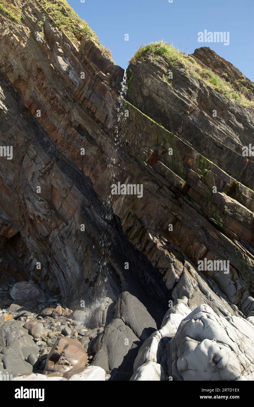 Sandymouth Bay Beach Cornwall Stock Photo - Alamy