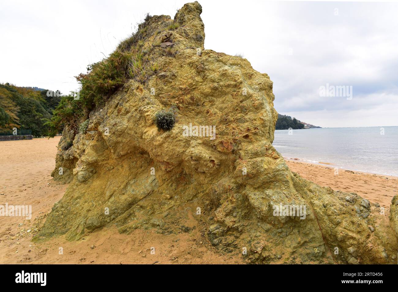 Gernika diapir hi-res stock photography and images - Alamy