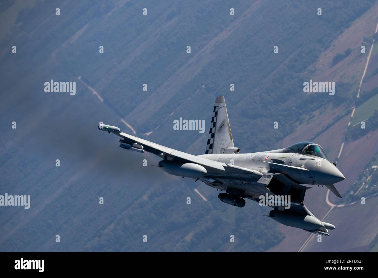 A Italian Air Force Eurofighter Typhoon military fighter jet ...