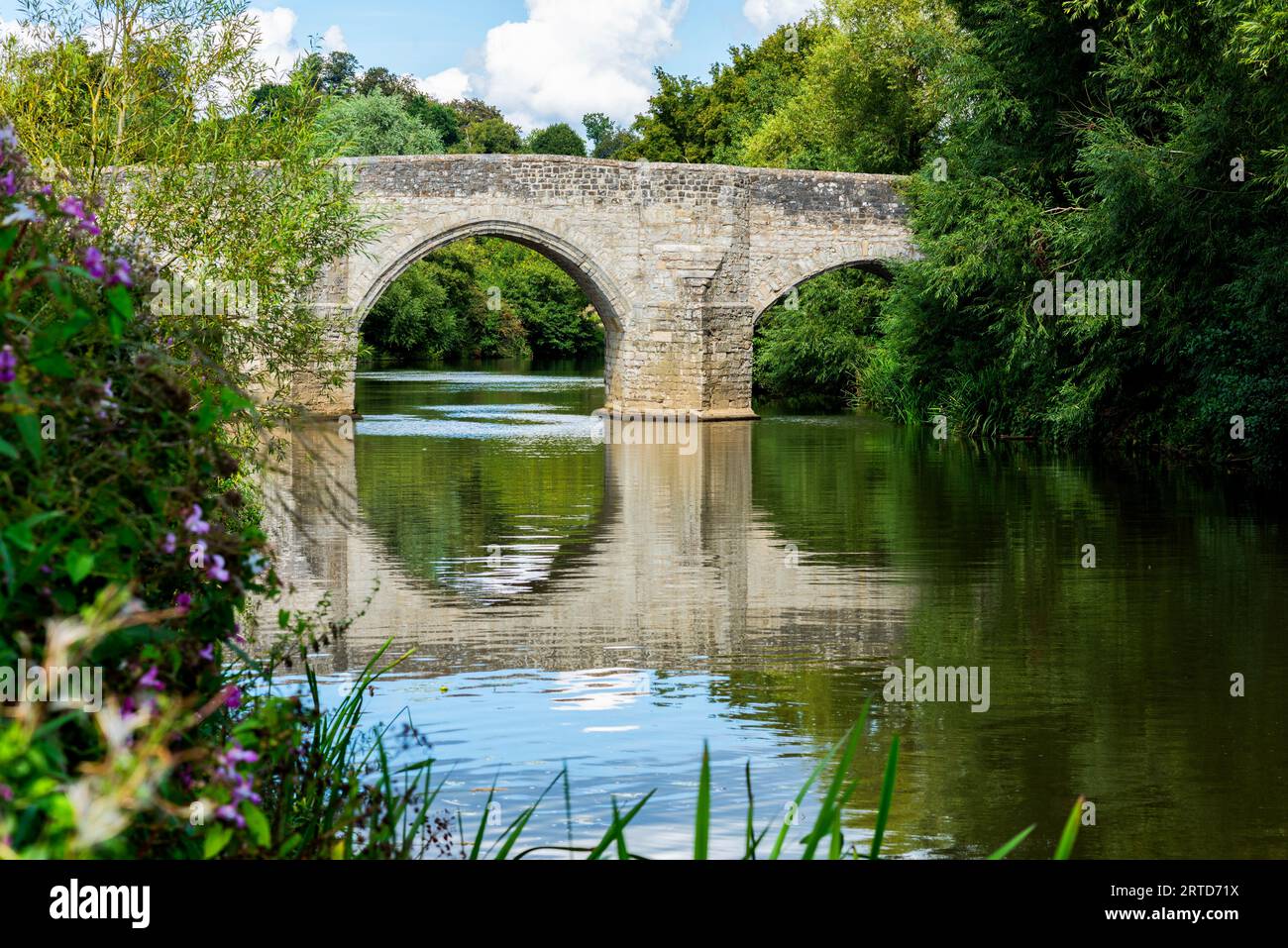 Maidstone kent england river view hi-res stock photography and images ...