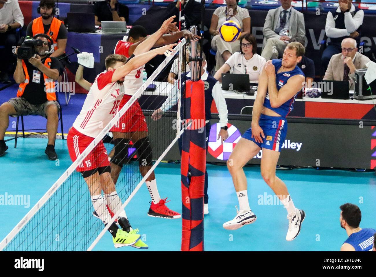 Spike leon venero wilfredo hi-res stock photography and images - Alamy