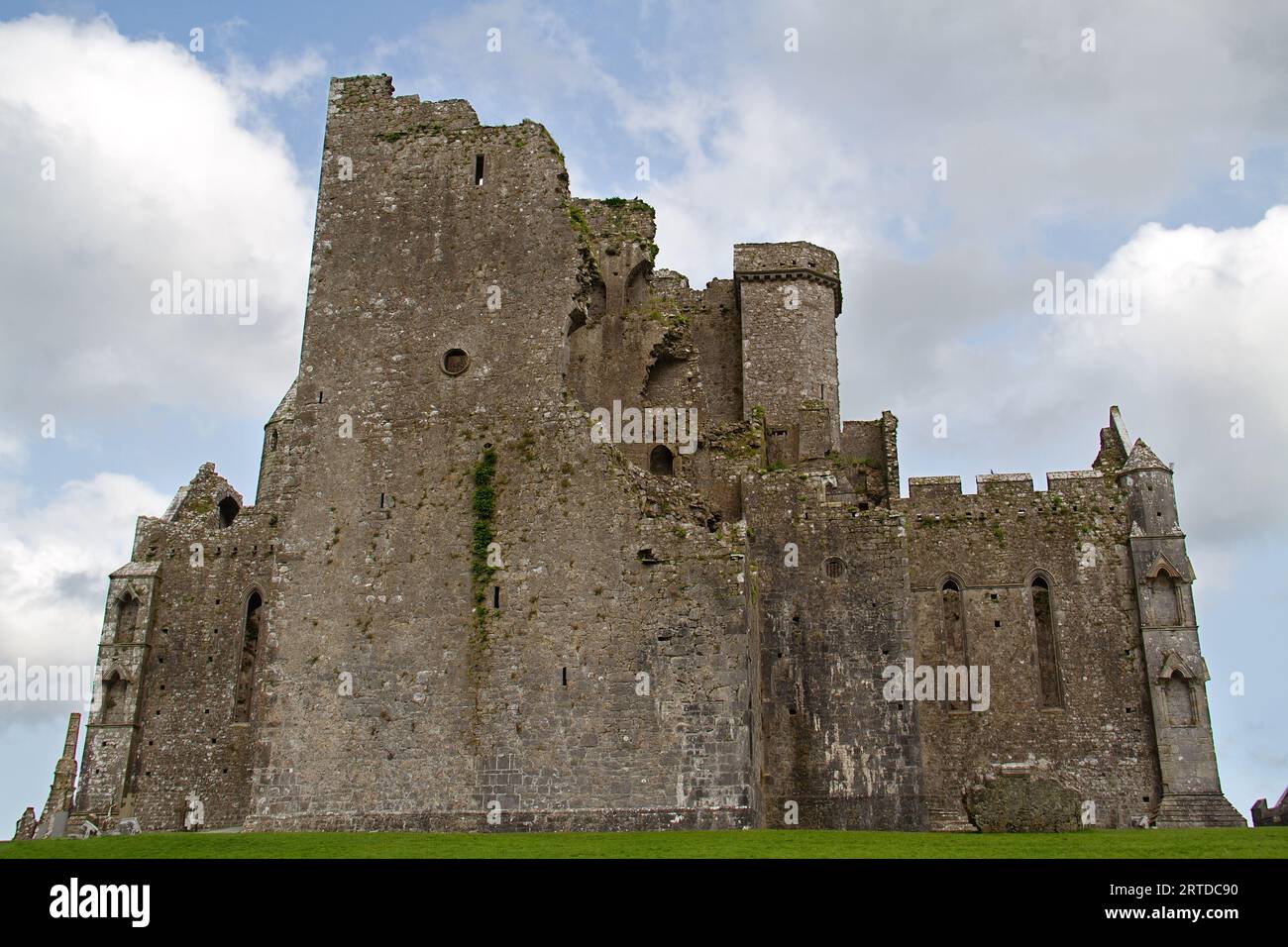 Big architecture hi-res stock photography and images - Alamy