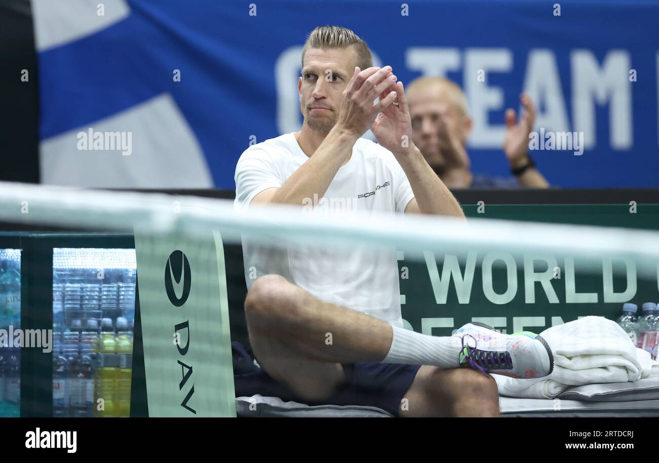 12 team hi-res stock photography and images - Alamy