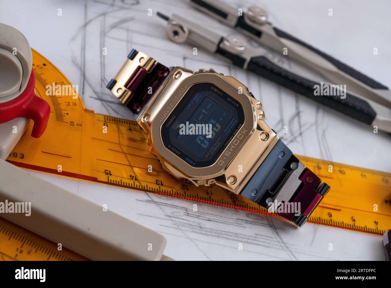 Casio G-Shock GMW-B5000TR-9ER Stock Photo - Alamy