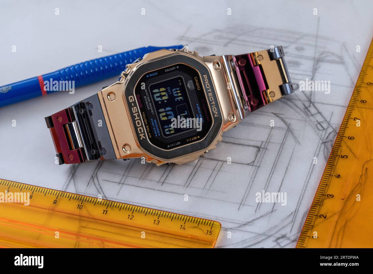 Casio G-Shock GMW-B5000TR-9ER Stock Photo - Alamy