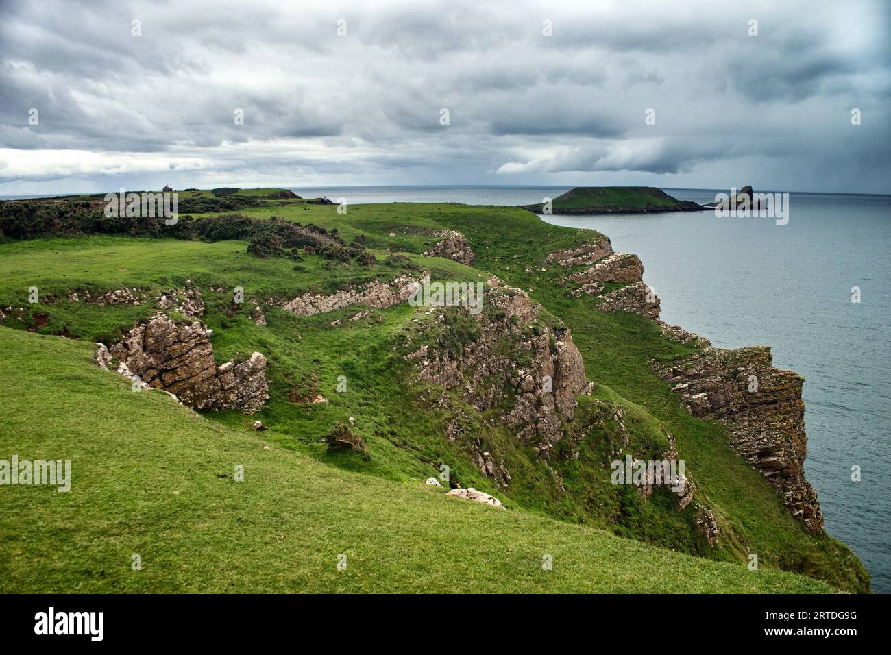 Worms Head End of land in Rhossili Bay in Wales in United Kigdom Stock Photo - Alamy