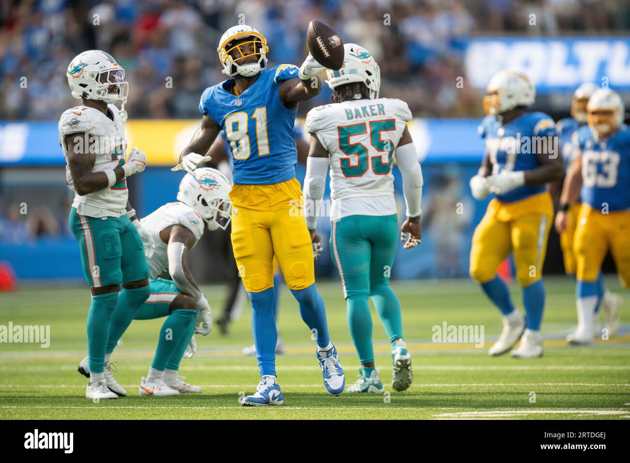 Los Angeles Chargers wide receiver Mike Williams (81) reacts during an ...