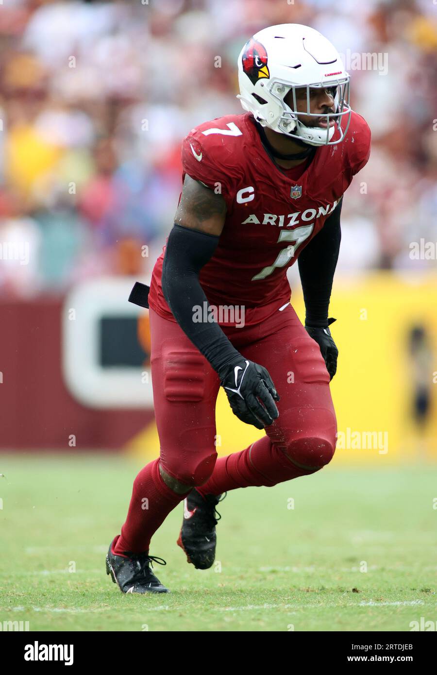 Arizona Cardinals linebacker Kyzir White (7) runs during an NFL ...
