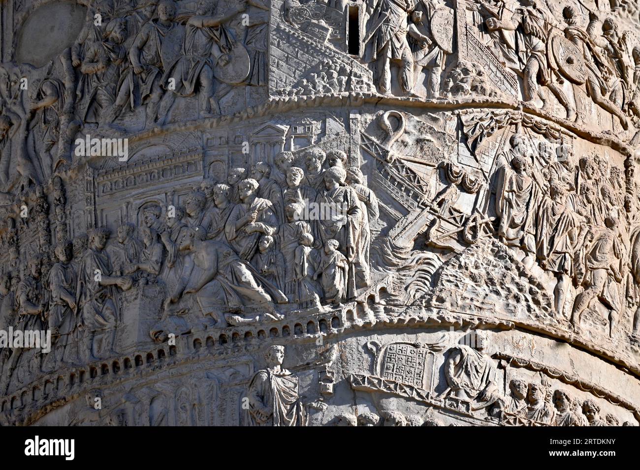 Antique trajan caesar statue hi-res stock photography and images - Alamy