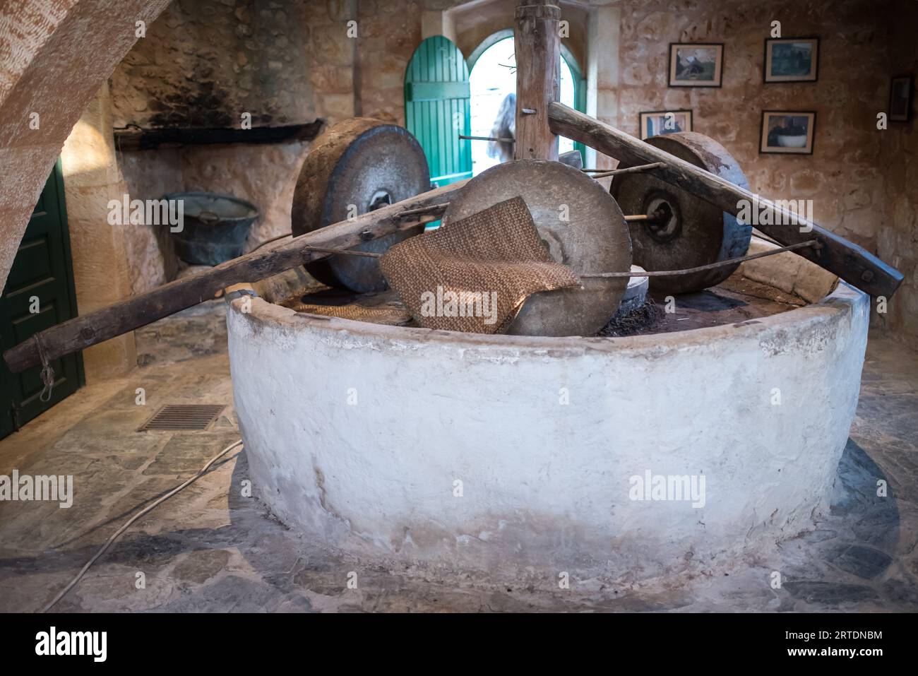 Antique olive press hi-res stock photography and images - Alamy