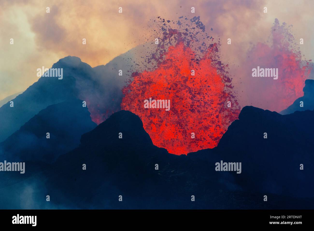 Reykjavik, Iceland. The Bardarbunga Volcano erupts spitting hot lava ...