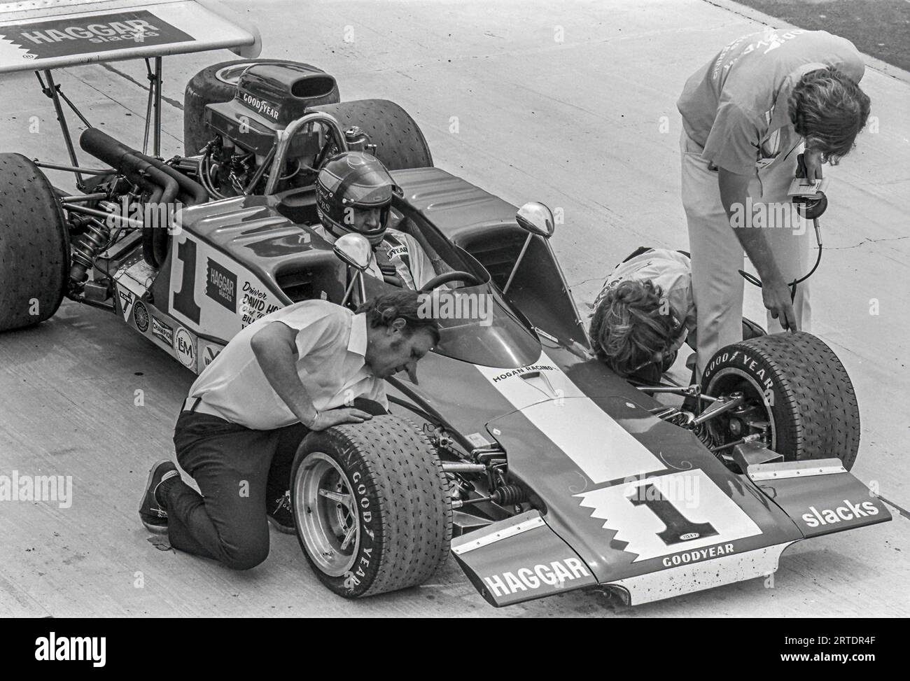 David Hobbs in a Hogan racing Lola T300 at the 1972 SCCA L&M F5000 race ...