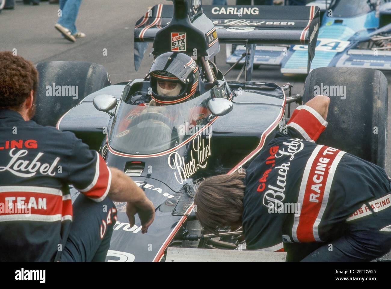 Tony Adamowicz in a Lola T330 at the 1973 Watkins Glen SCCA L&M Formula ...