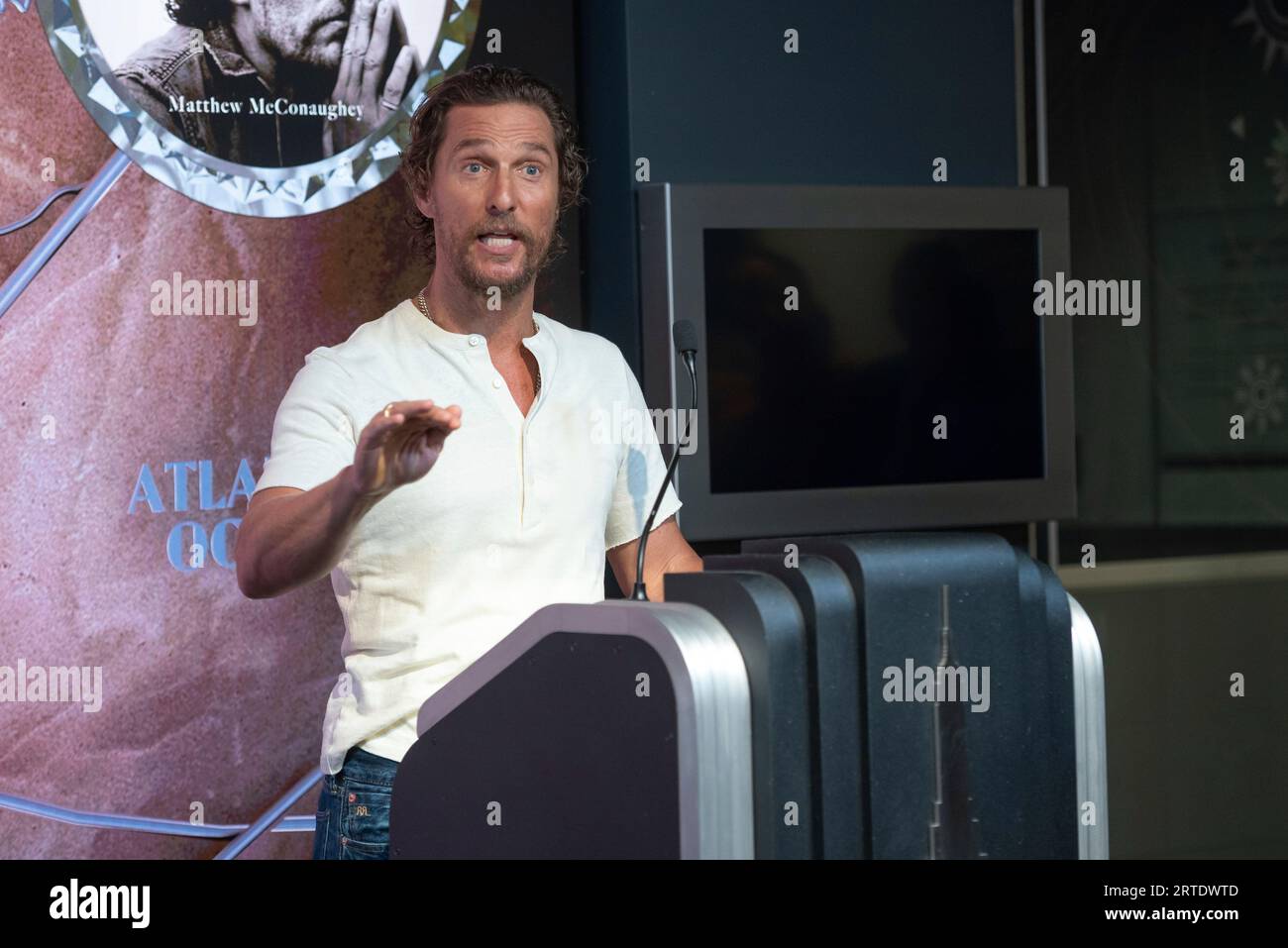 Actor Matthew McConaughey poses at the Empire State Building on Tuesday ...