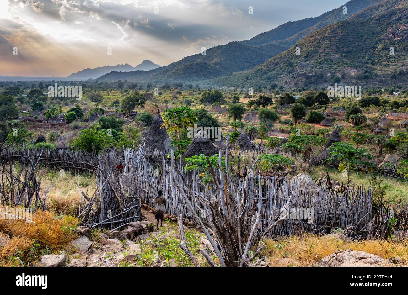 Lotuko tribe's village Stock Photo - Alamy