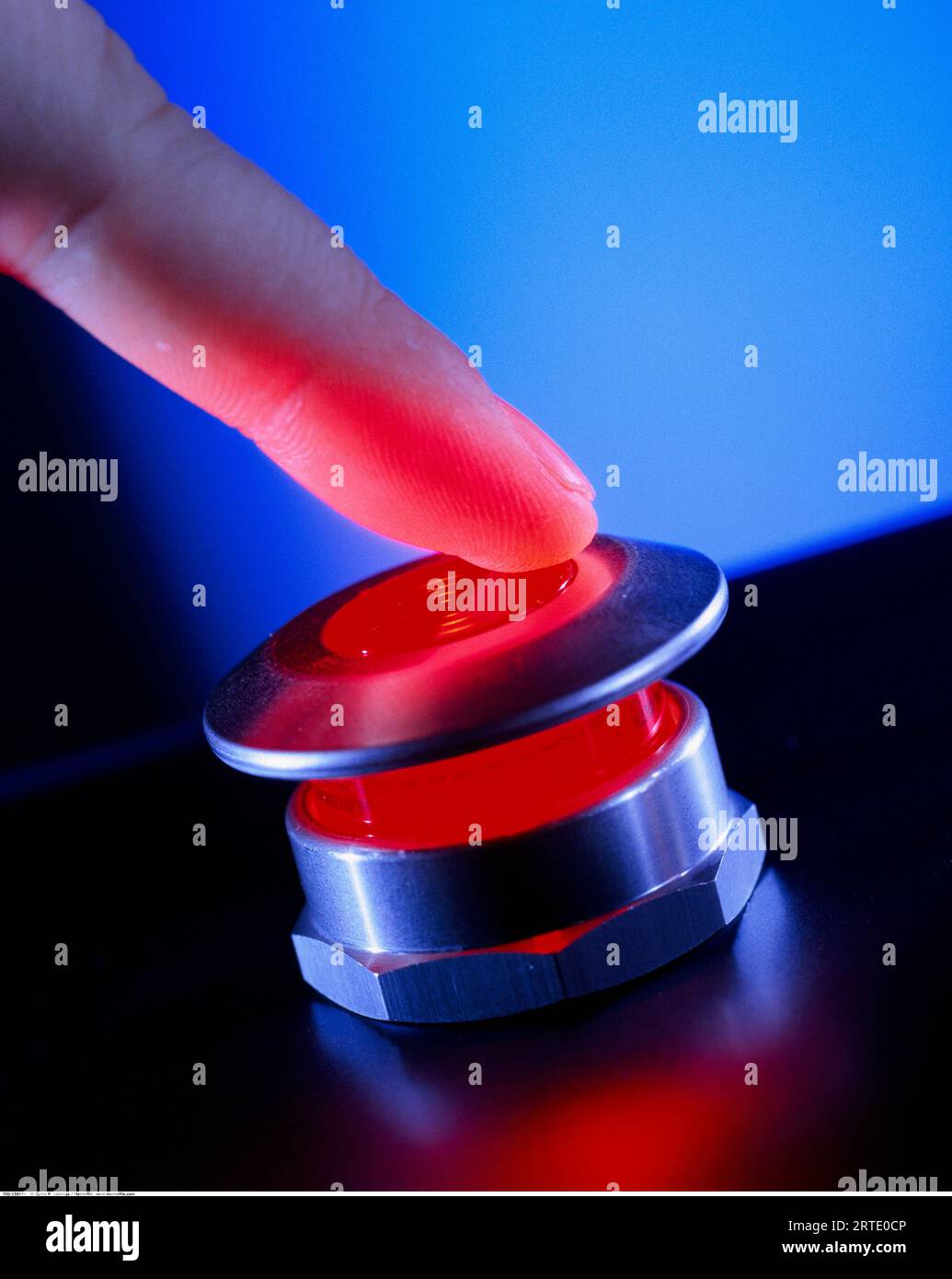 Push alert image hi-res stock photography and images - Alamy