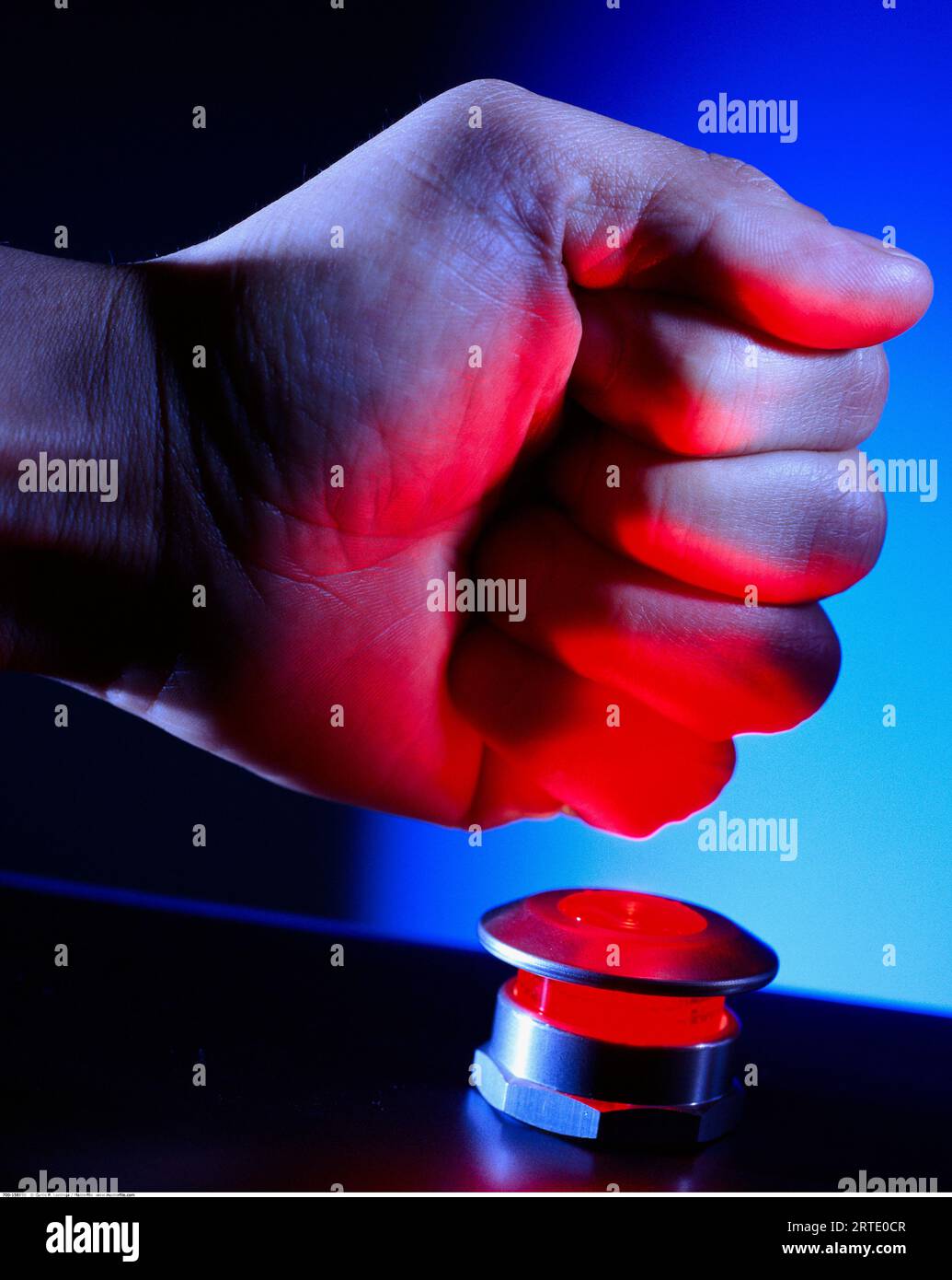 Push alert image hi-res stock photography and images - Alamy