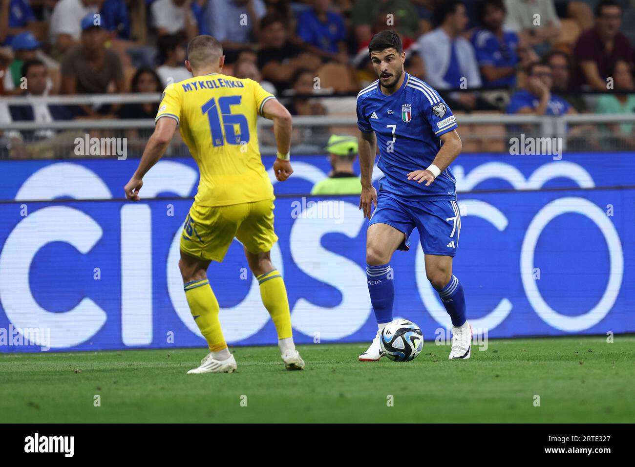 Euro 2024 qualifying ball hi-res stock photography and images - Alamy